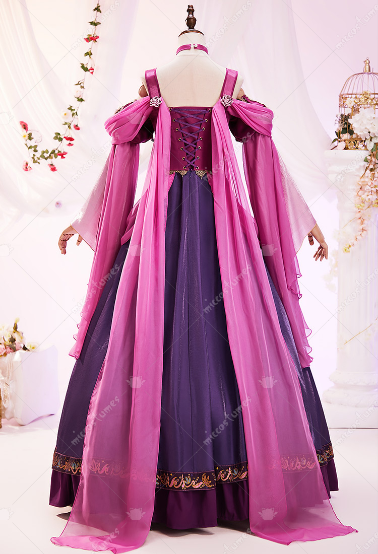 The-Long-Hair-Princess-Medieval-Dress-with-Wreath-Headdress-and ...